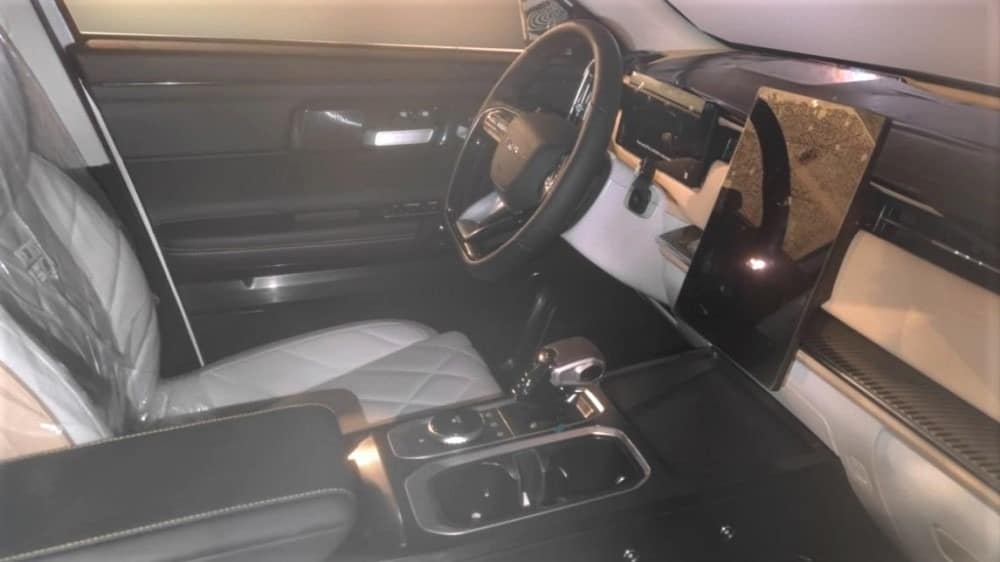 Інтер'єр нового кросовера Сhery показали на фото - Avtosota